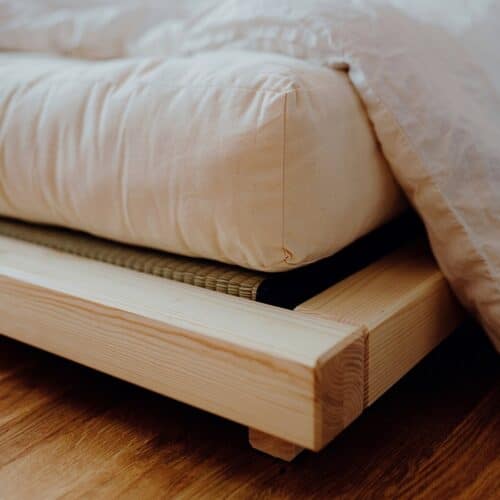 Dock Sengeramme Fra Karup Design i Fyrretræ | 100% Japandi ♻