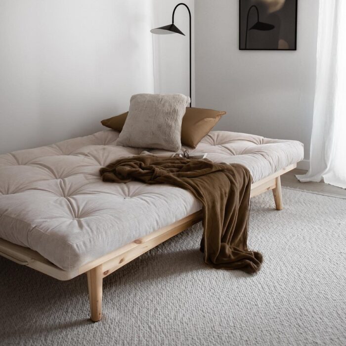 Folk Sovesofa Fra Karup Design i Massiv FSC Fyrretræ | Japandi