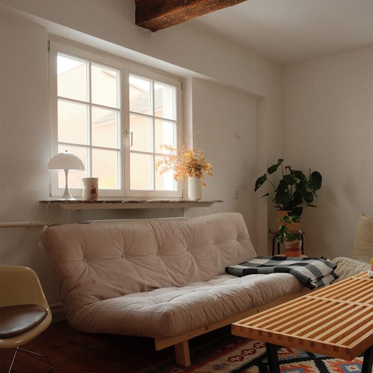 Lean Sovesofa Fra Karup Design i FSC Fyrretræ | 100% Japandi ♻