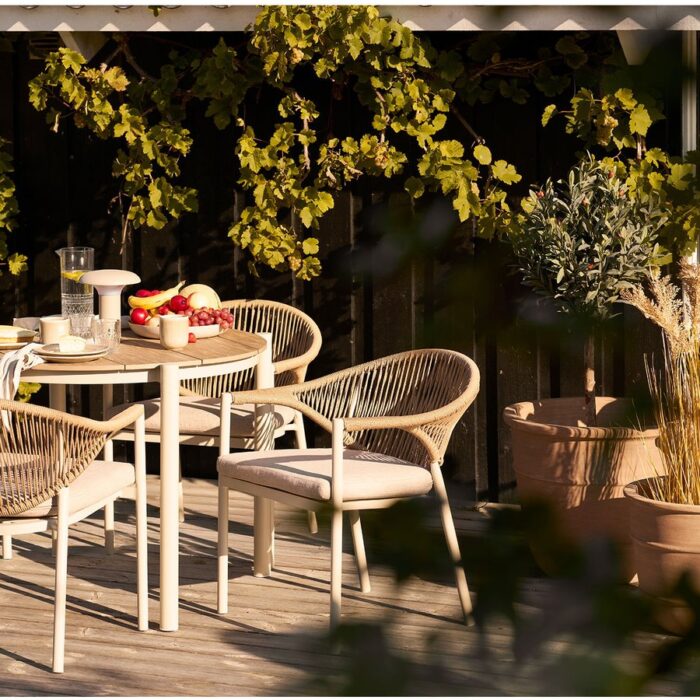 Abela Spisebordstol i Sand/Natur fra House Nordic