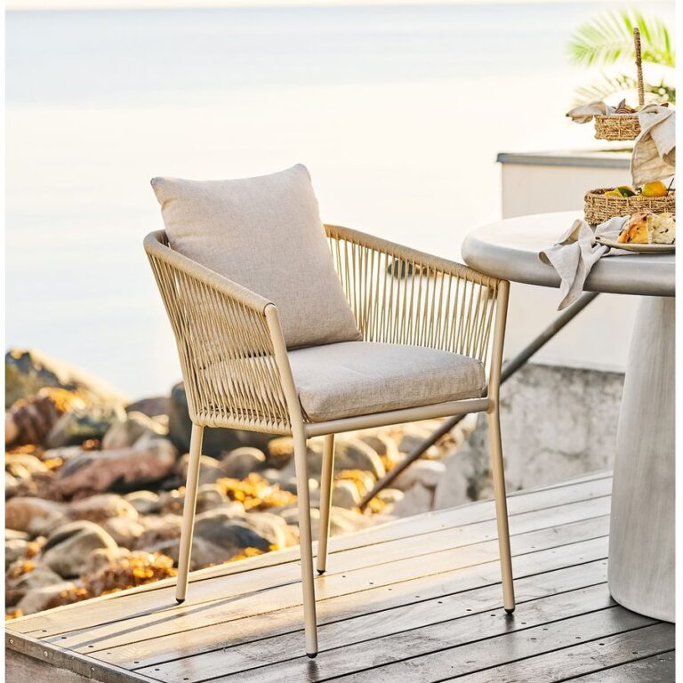 Salerno Spisebordsstol i Sand fra House Nordic | 60x61x78cm